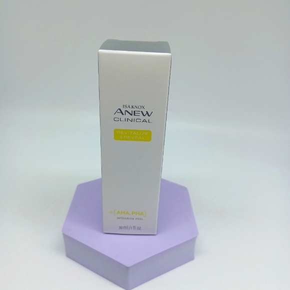 Avon | Skincare | Avon Isa Knox Anew Clinical Revitalize Reveal ...